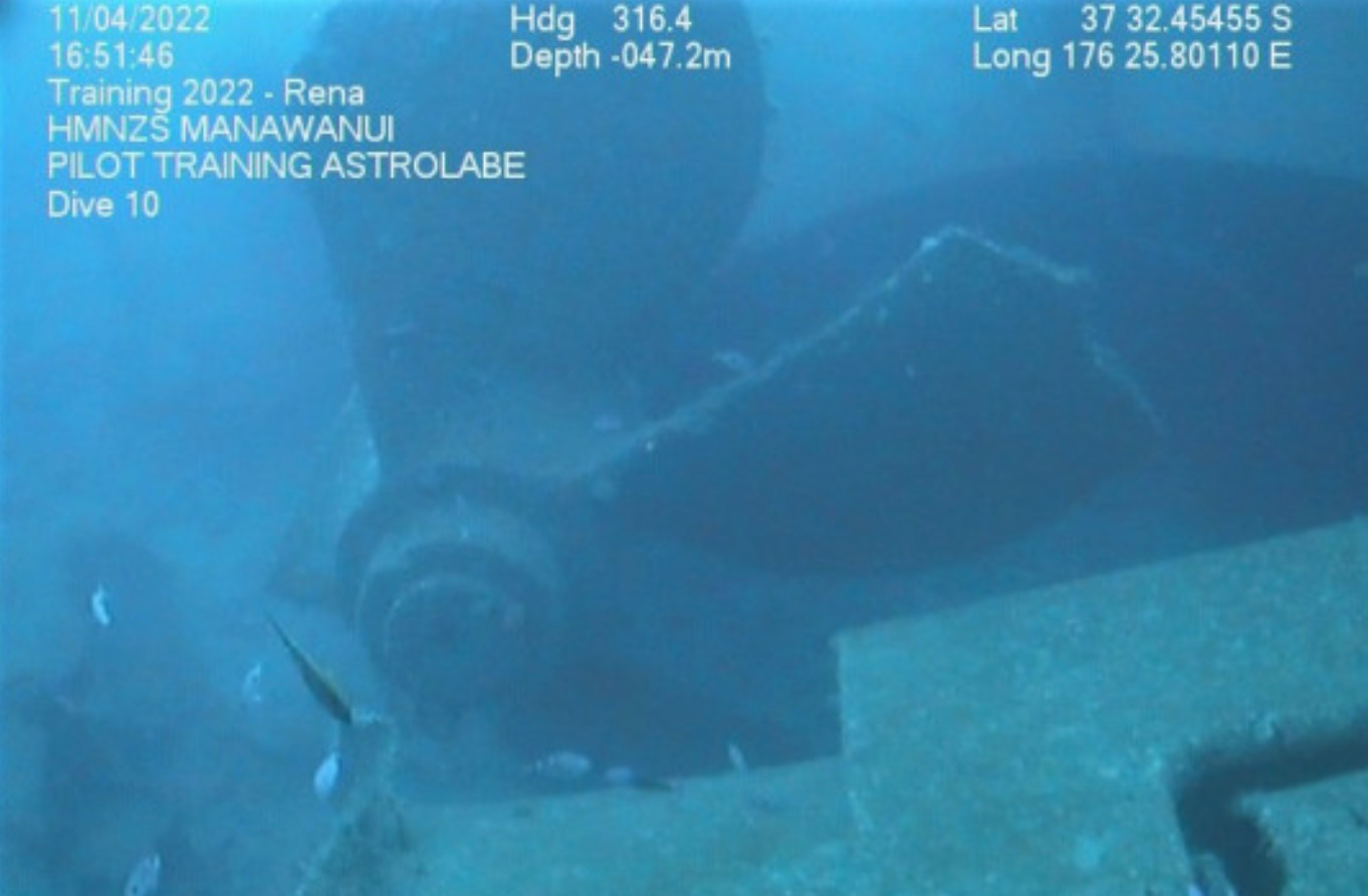 Wrecks reveal themselves to HMNZS Manawanui - Inside Government NZ