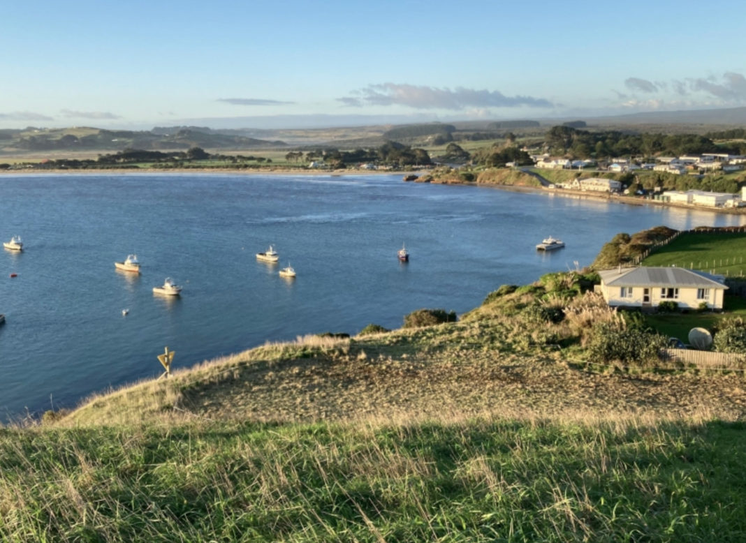 Ngāti Mutunga o Wharekauri and Crown sign in-principle agreement ...