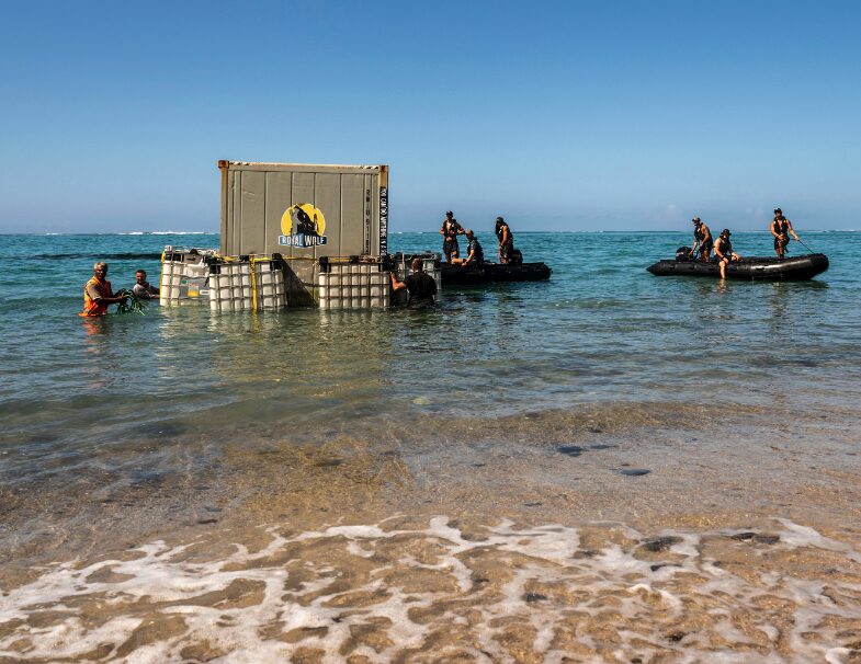 Containers removed from reef after HMNZS Manawanui sinking - Inside ...