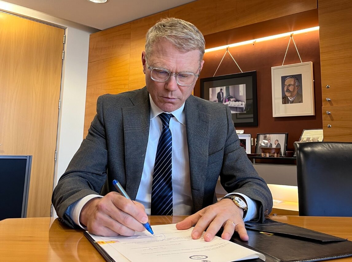Move to bring Crown director fees closer to market rate - Inside ...