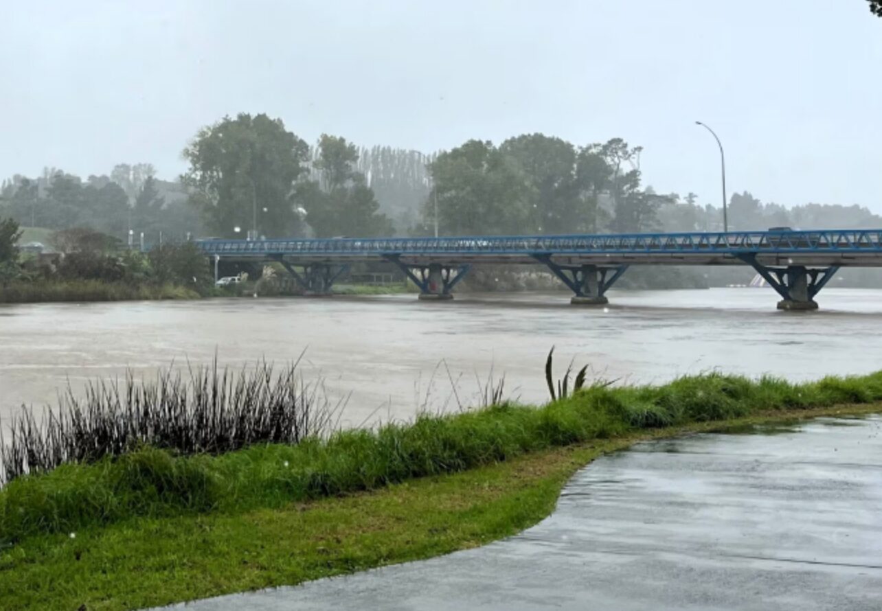 Wairoa Bridge cycleway closed indefinitely - Inside Government NZ